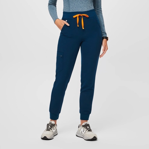 Figs | Pants & Jumpsuits | Figs High Waisted Zamora Jogger Scrub Pants ...